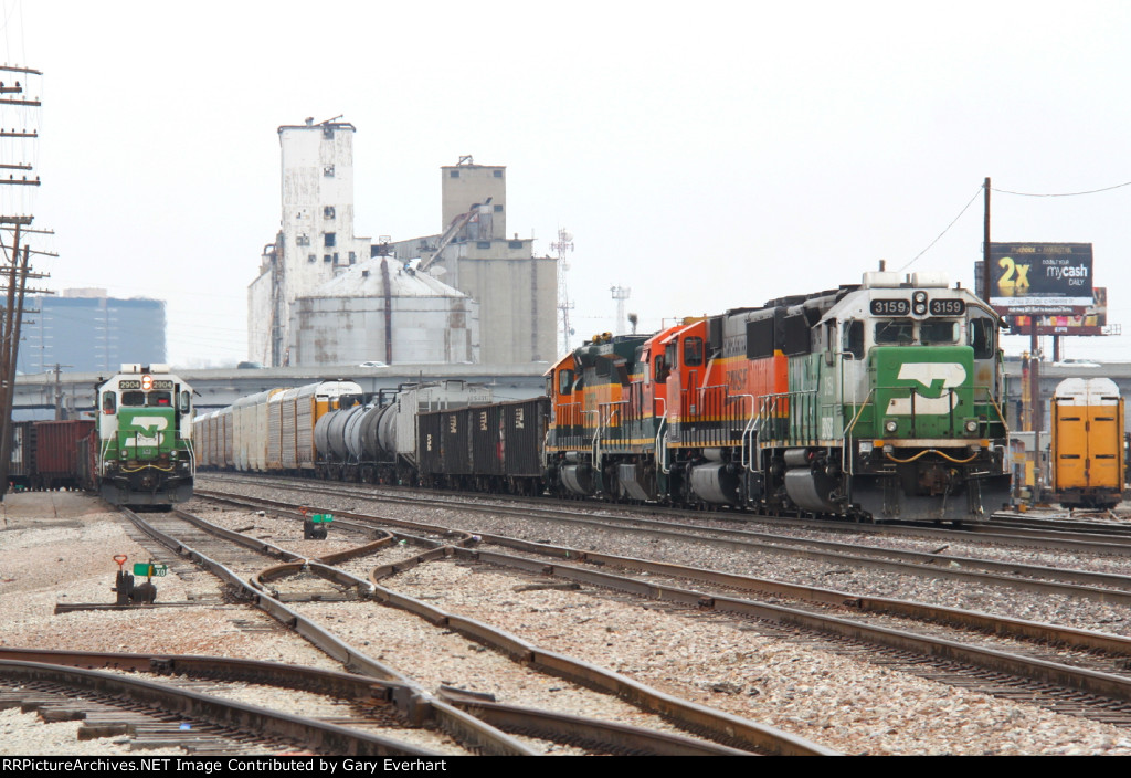 BNSF 3159 & BNSF 2904